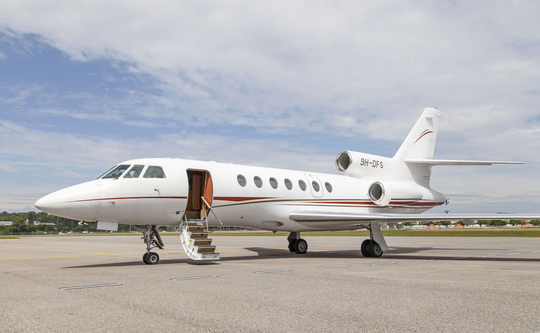 9H-DFS Falcon 50 | Virtual Hangar