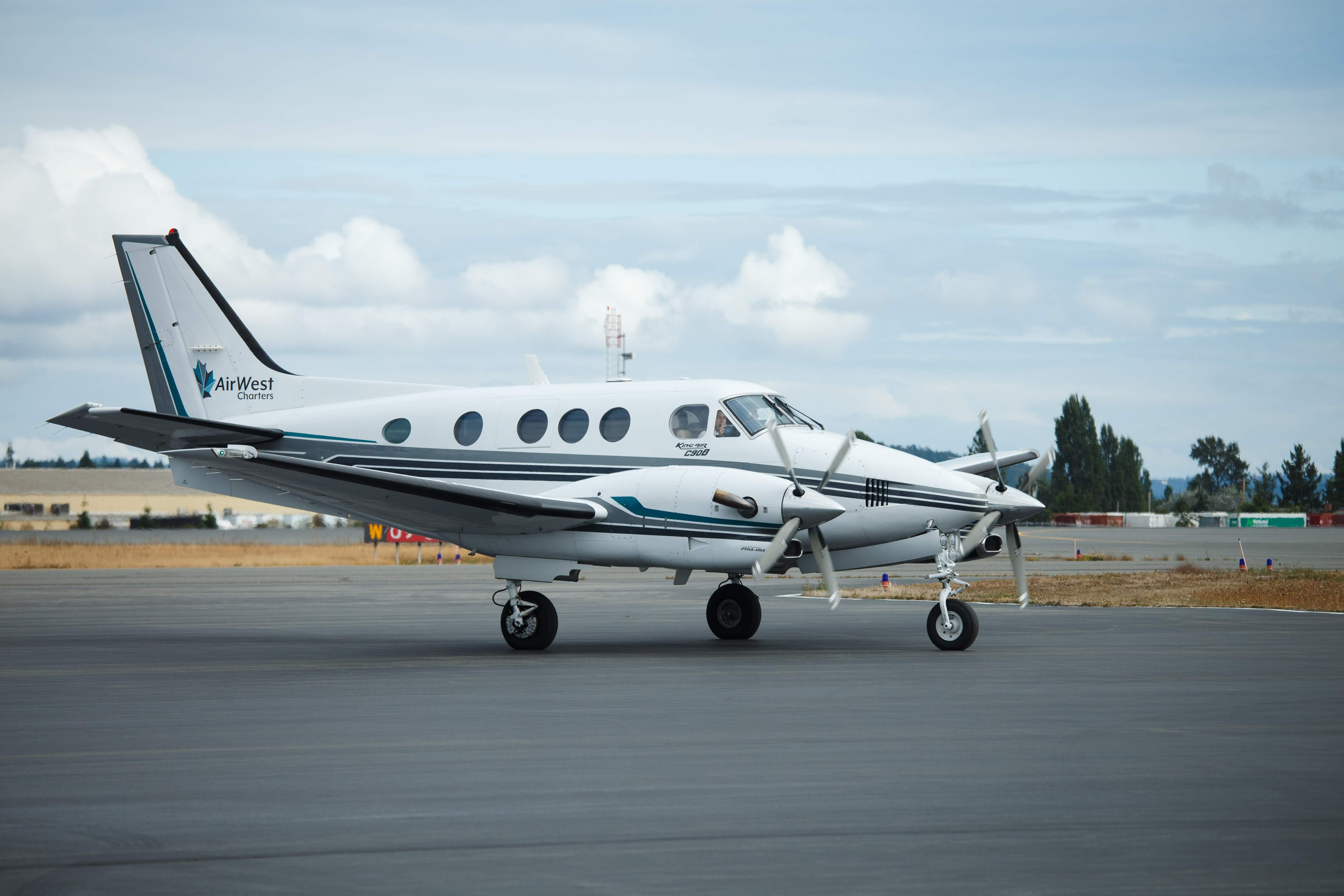 C-GTMC King Air C90 | Virtual Hangar