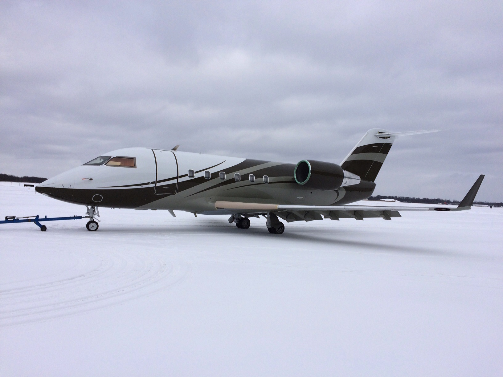 N139LJ Challenger 601-3A | Virtual Hangar