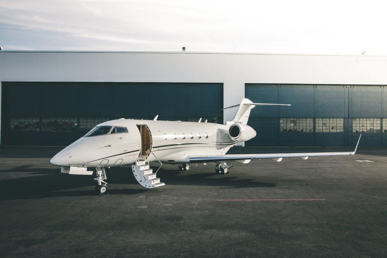 N776CJ Challenger 300 | Virtual Hangar